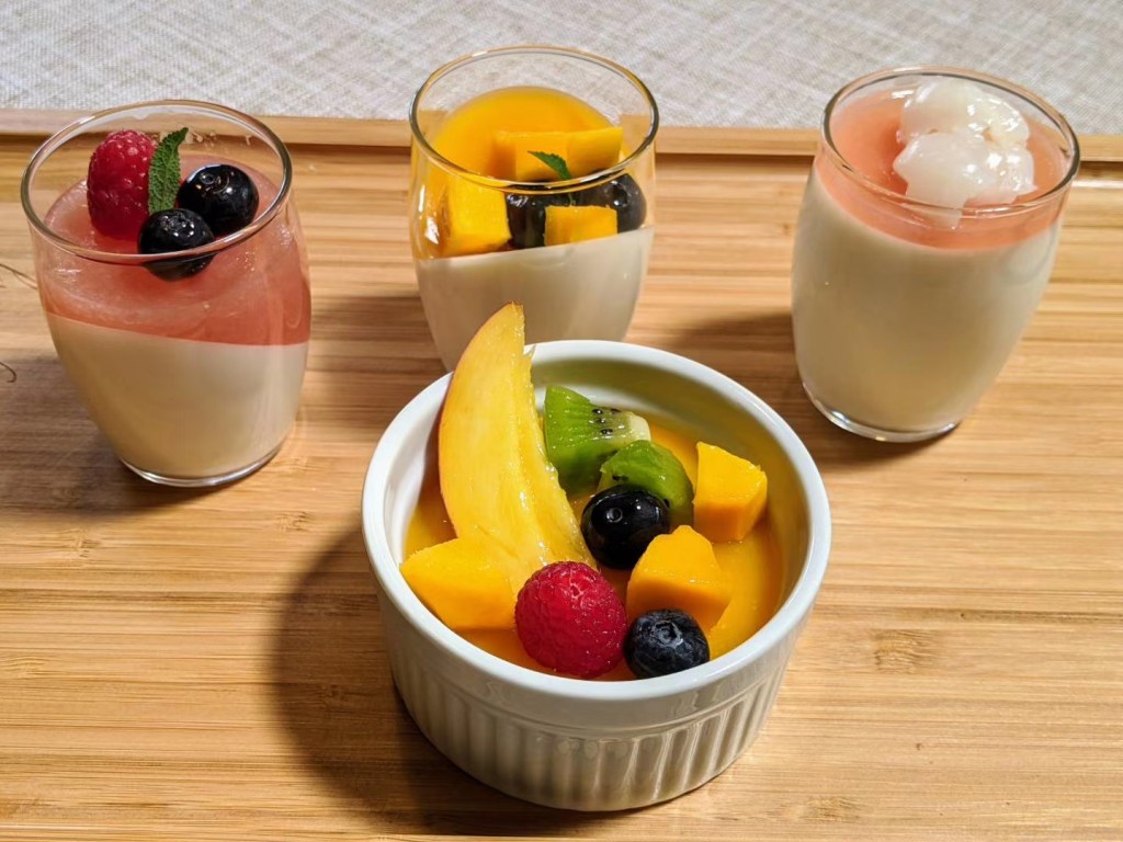 Fruity Panna Cotta – Life Sparkles